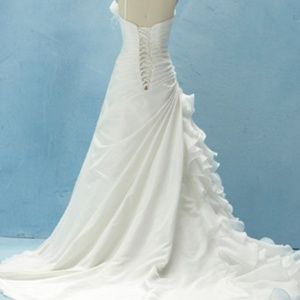Alfred Angelo | Dresses | Alfred Angelo Ariel 2 Wedding Dress Brand New ...